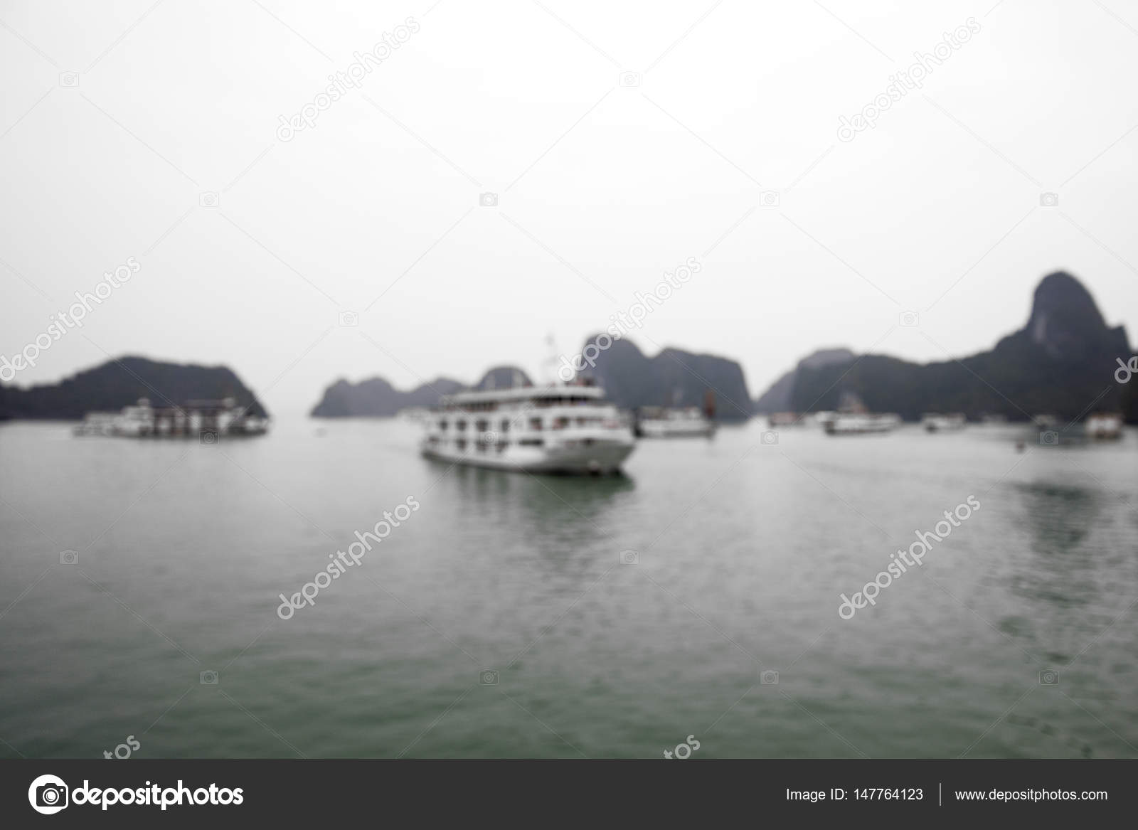 Islands in Halong Bay Stock Photo by ©boggy22 147764123