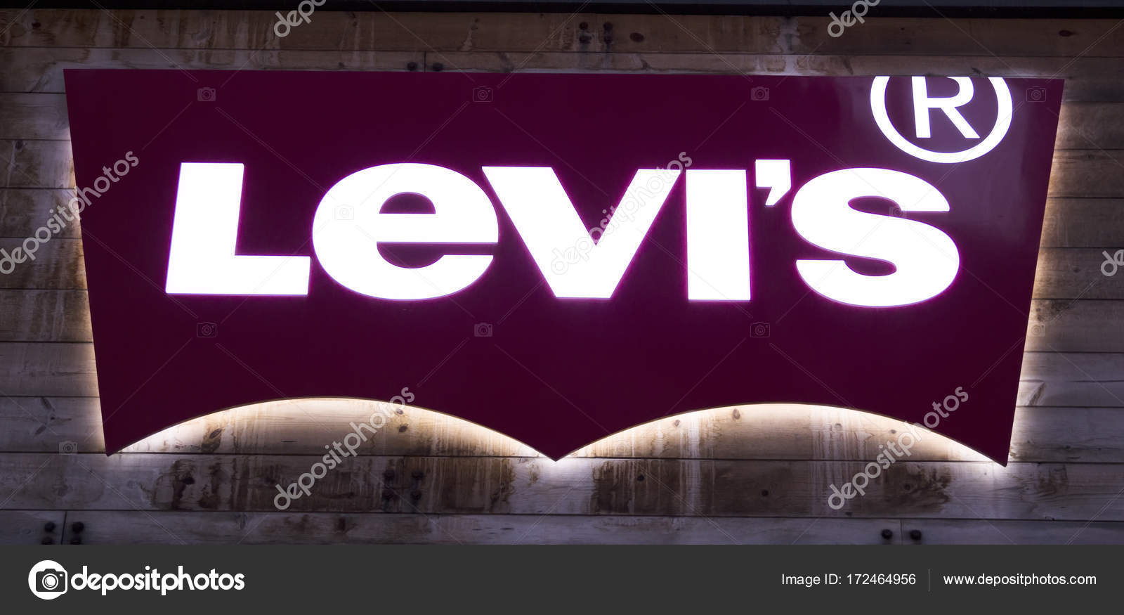 Levi's store sign — Stock Editorial Photo © boggy22 #172464956