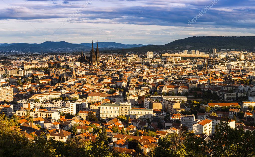 Para llamar a CLERMONT, en ESTADOS UNIDOS