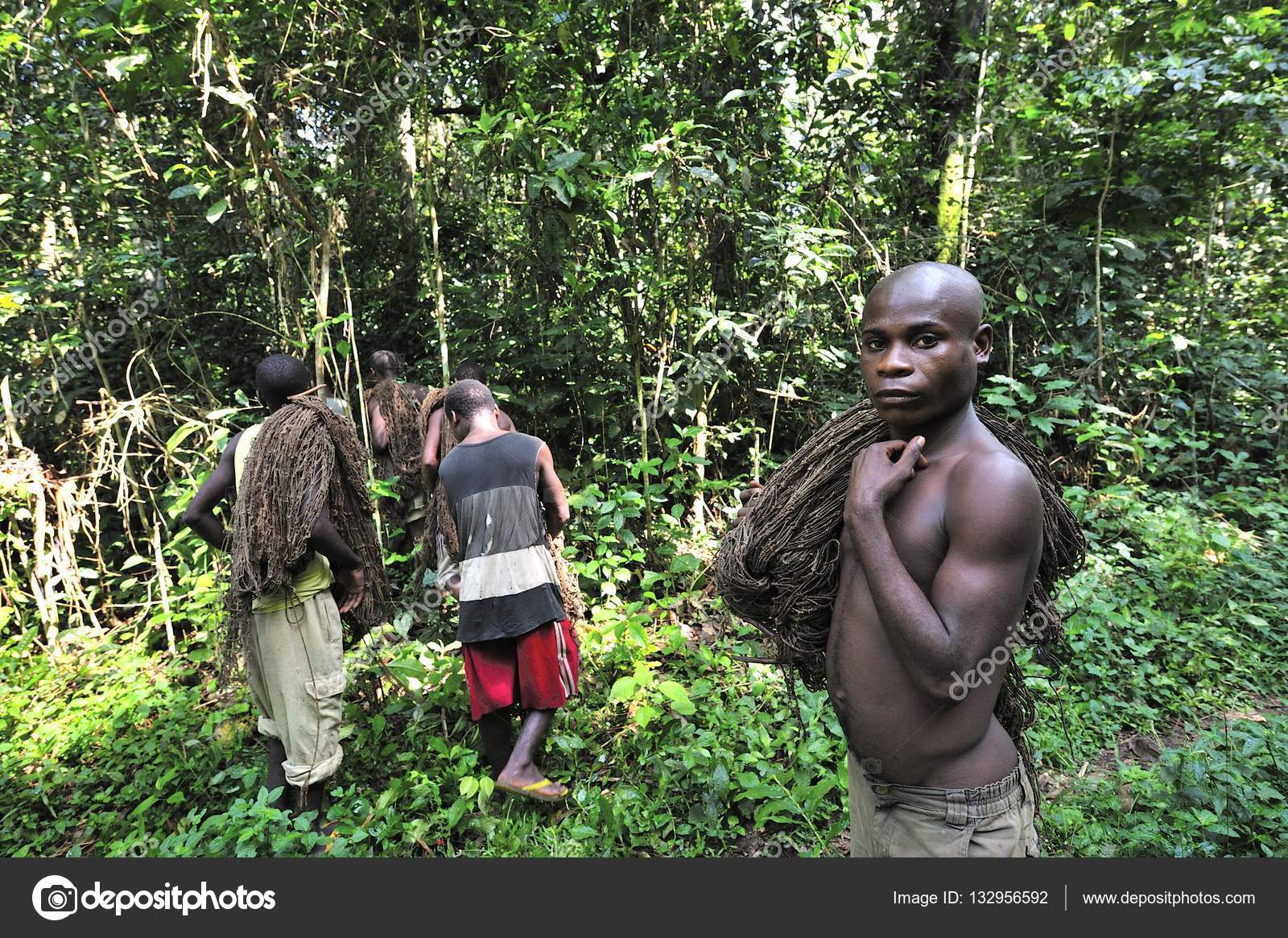 Hunter-pygmy with a net before hunting – Stock Editorial Photo © SURZet ...