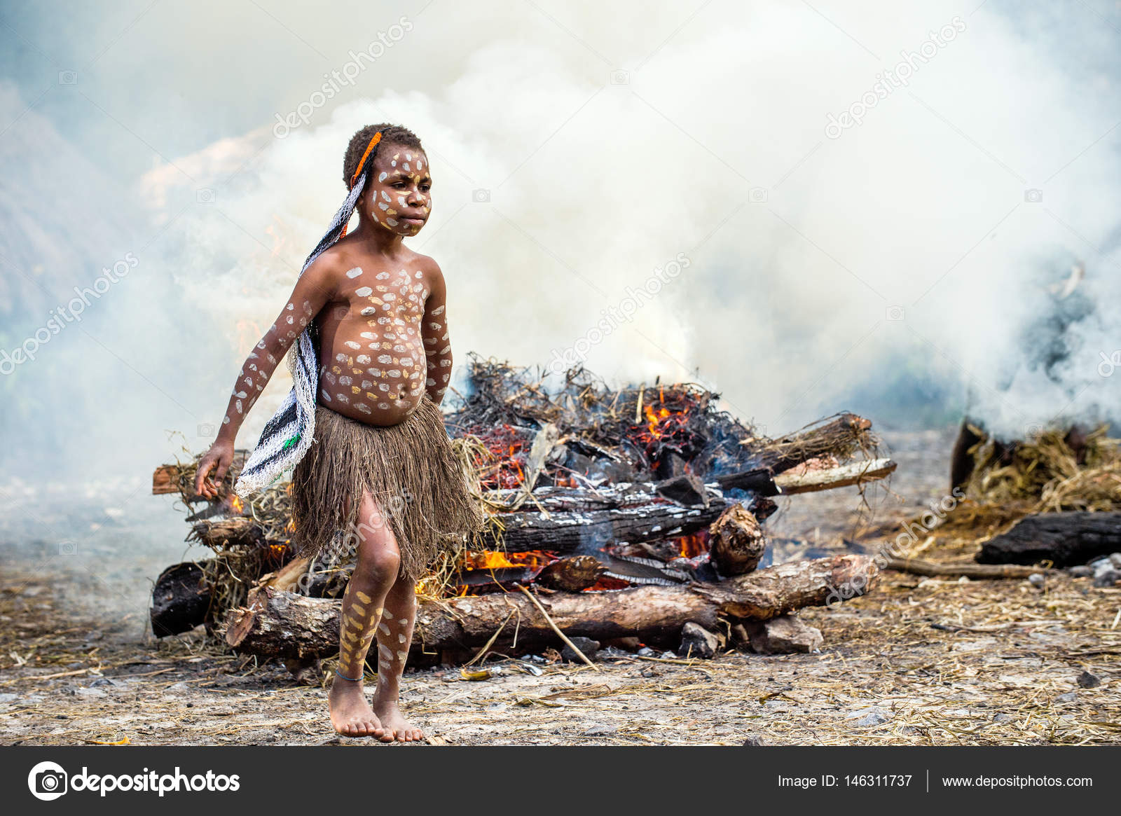 Unidentified child of Dugum Dani tribe — Stock Editorial Photo © SURZet #146311737