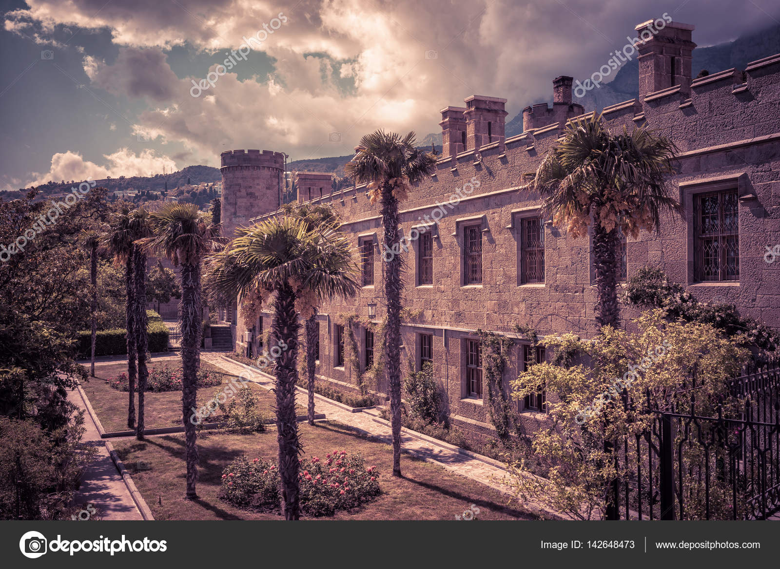 Vorontsov Palace in the resort town of Alupka, Crimea Stock Photo by ...