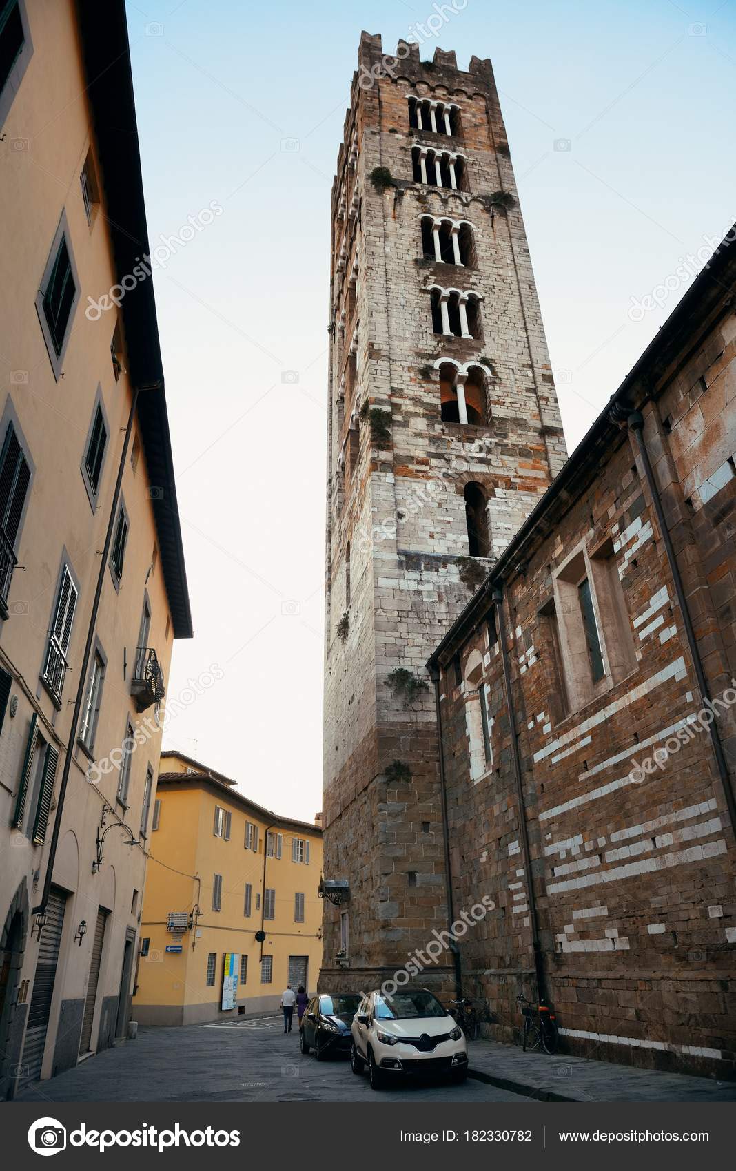 Lucca tower street — Stock Photo © rabbit75_dep #182330782