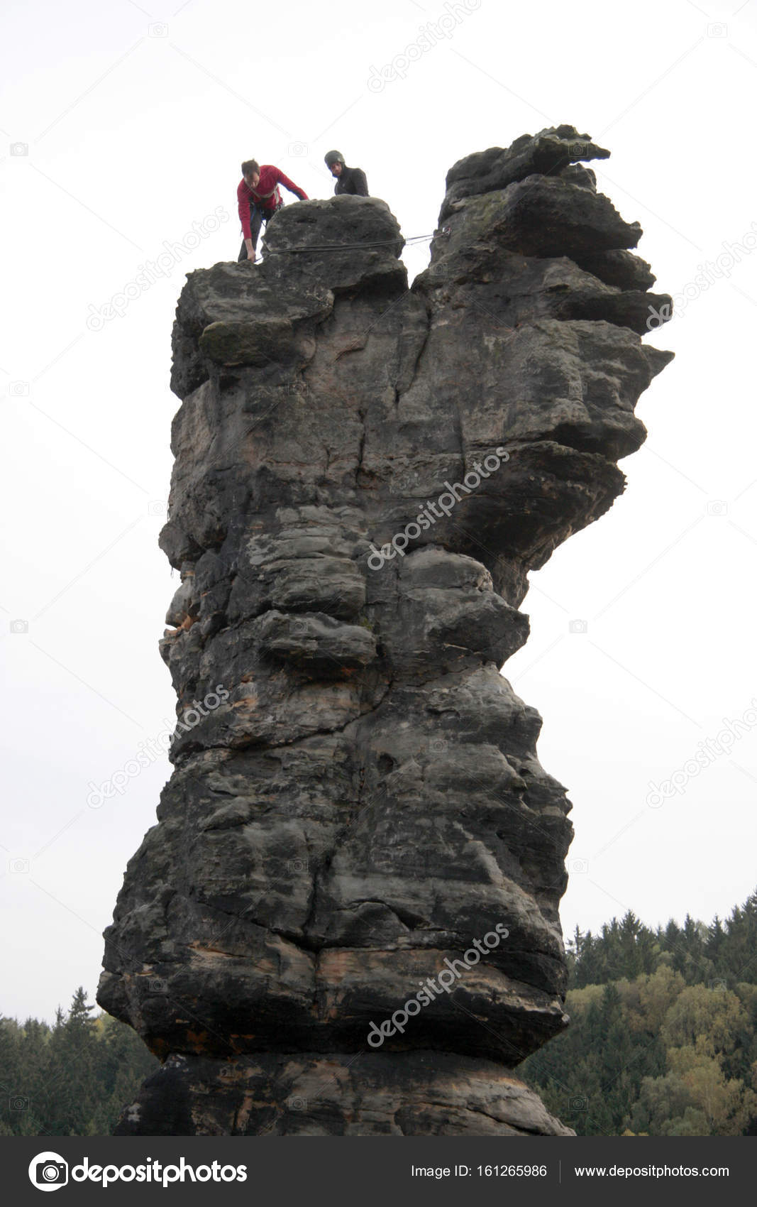 Climbers at Hercules Column – Stock Editorial Photo © 360ber #161265986