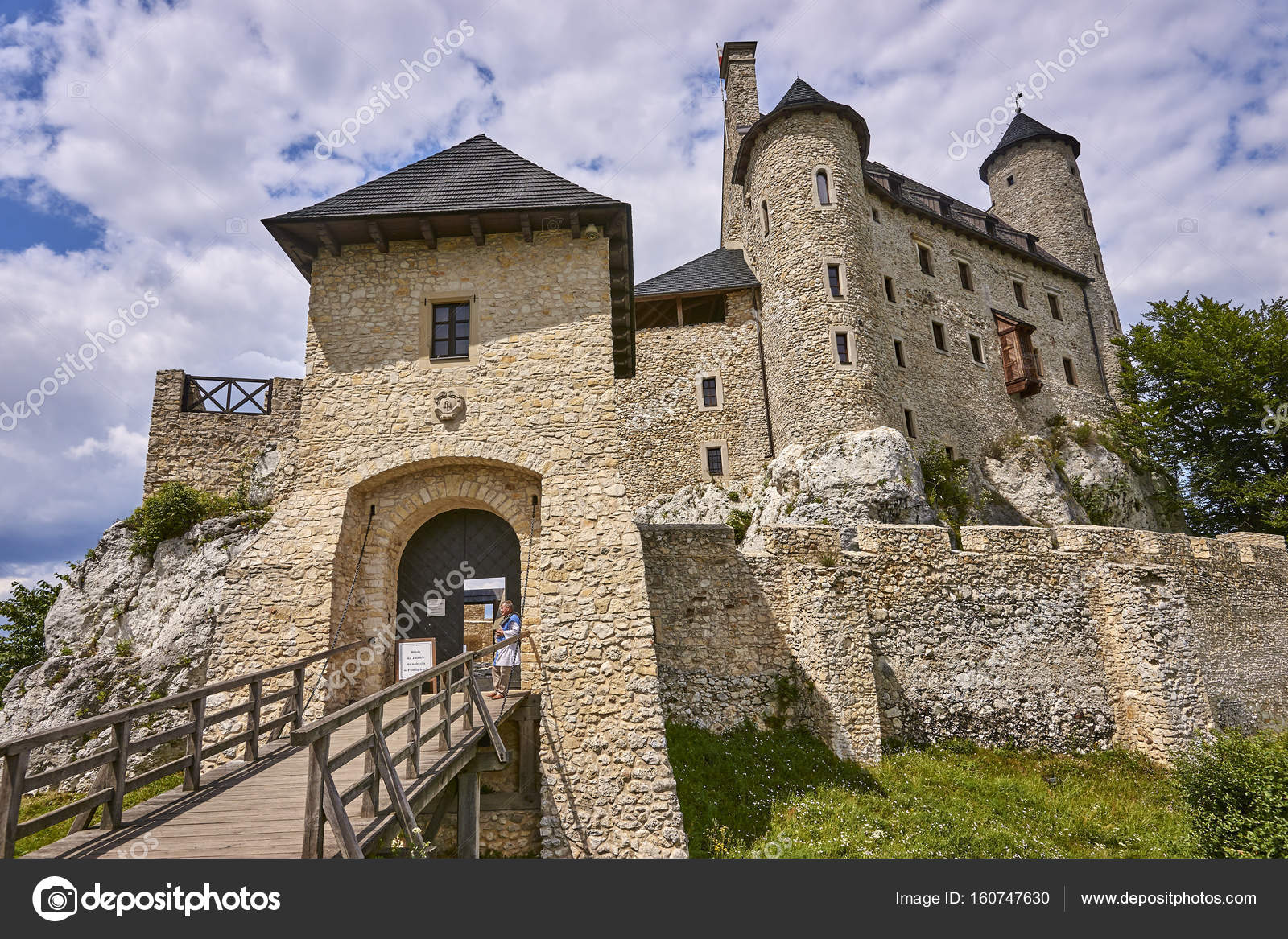 BOBOLICE, POLAND - JULY 16, 2017: Medieval castle in Bobolice on ...