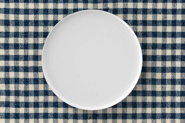 Top view empty dish Stock Photo by ©phonlamai 136843236 Top view empty dish Stock Photo by ©phonlamai 136843236