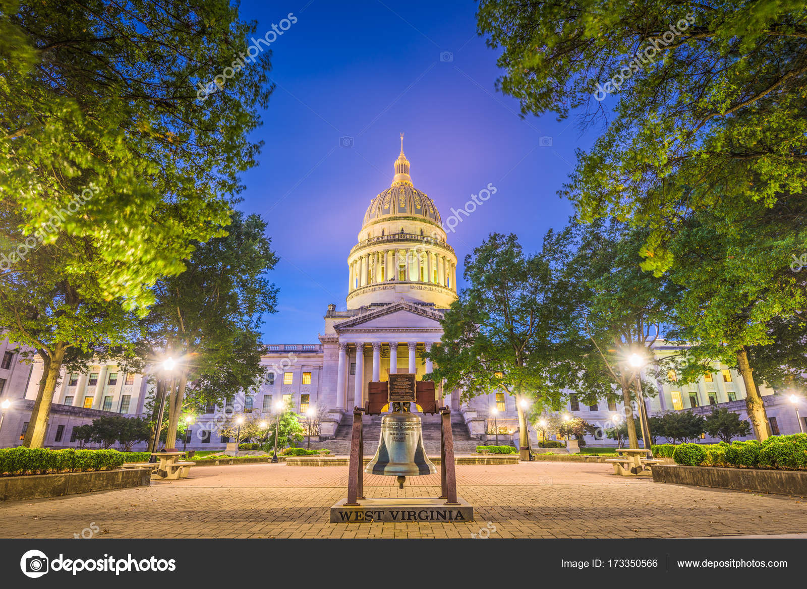 West Virginia State Capitol Stock Photo by ©sepavone 173350566