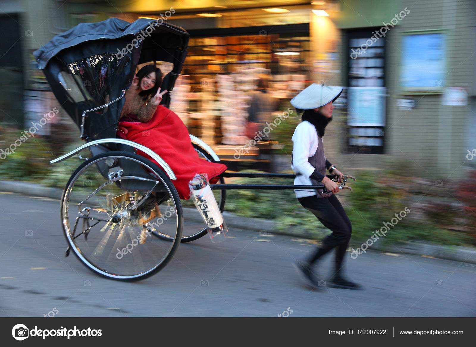 Rickshaw in Japan – Stock Editorial Photo © tupungato #142007922