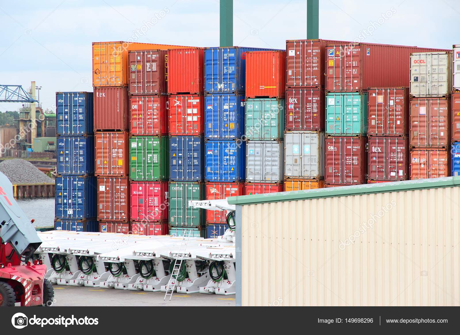 Shipping containers, Germany – Stock Editorial Photo © tupungato #149698296