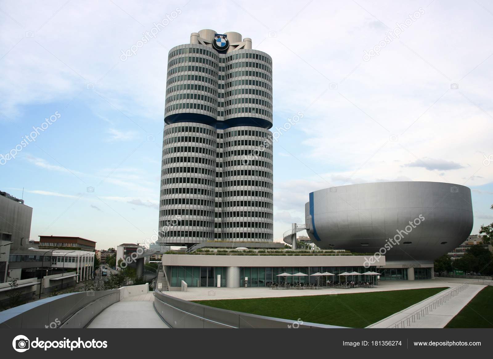 BMW company headquarters — Stock Editorial Photo © tupungato #181356274
