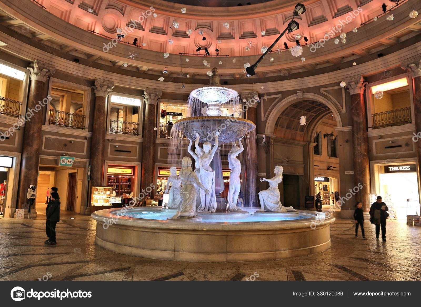 Venus Fort, Tokyo – Stock Editorial Photo © tupungato #330120086