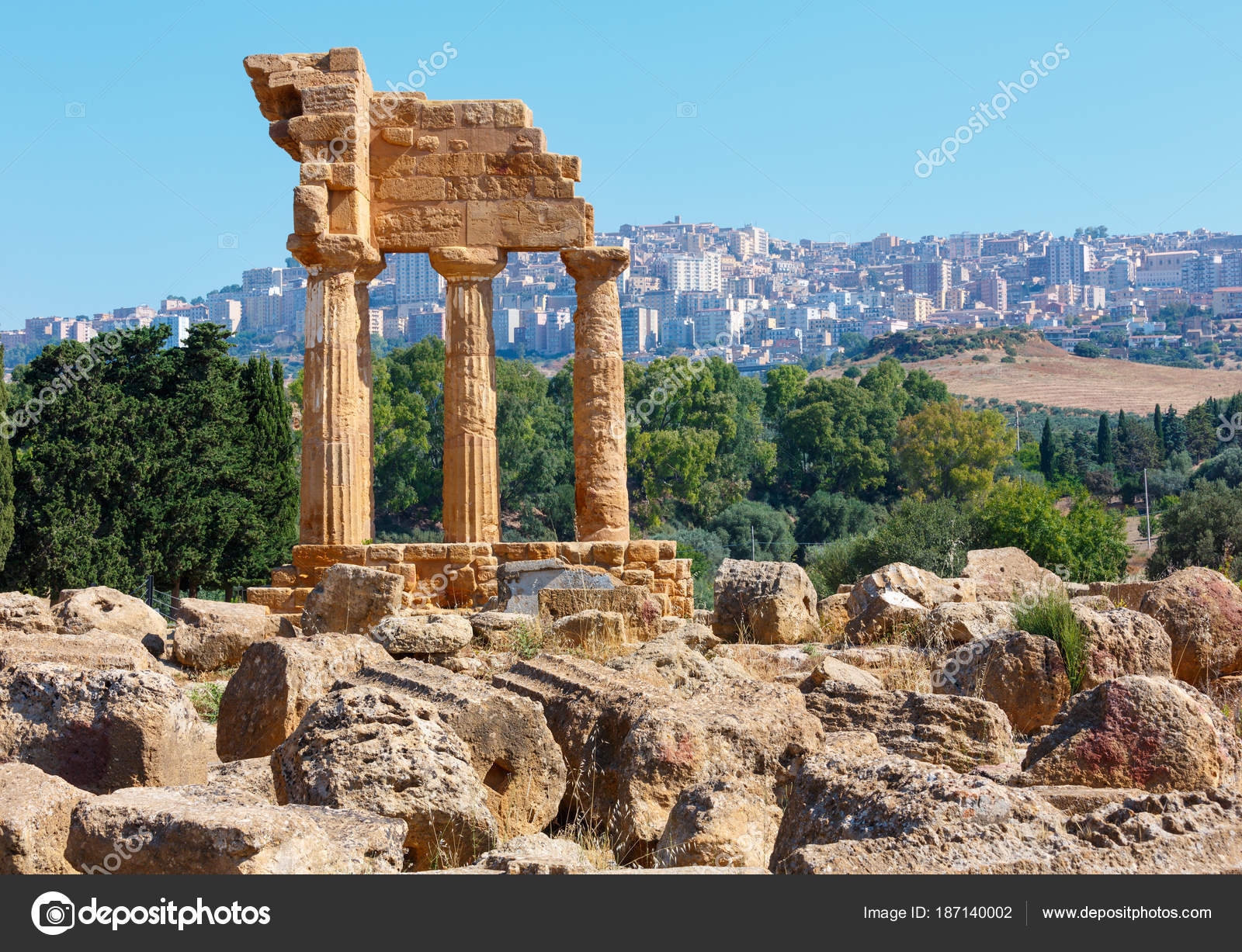 Valley of Temples, Agrigento, Sicily, Italy — Stock Photo © wildman ... Valley of Temples, Agrigento, Sicily, Italy — Stock Photo © wildman ...