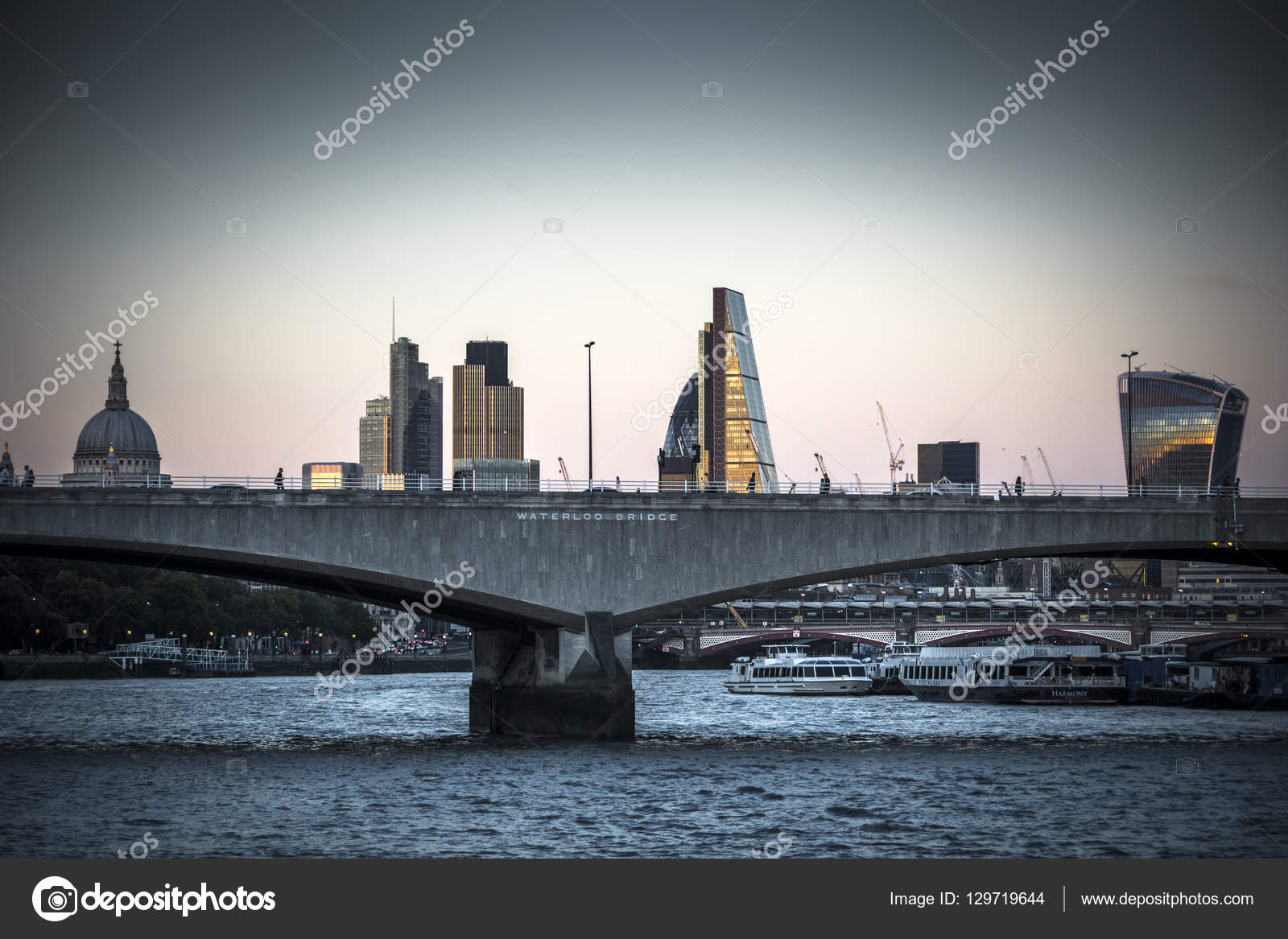 Night starts to fall over Waterloo Bridge London Stock Photo by ©MarkB 129719644
