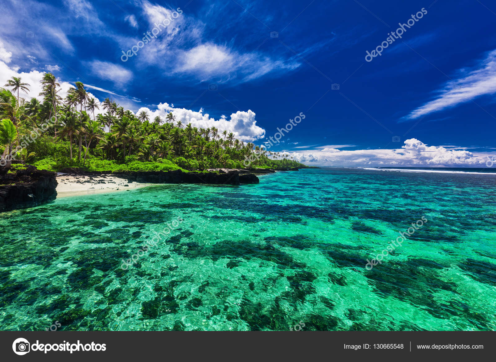 Tropical beach on Samoa — Stock Photo © mvaligursky #130665548