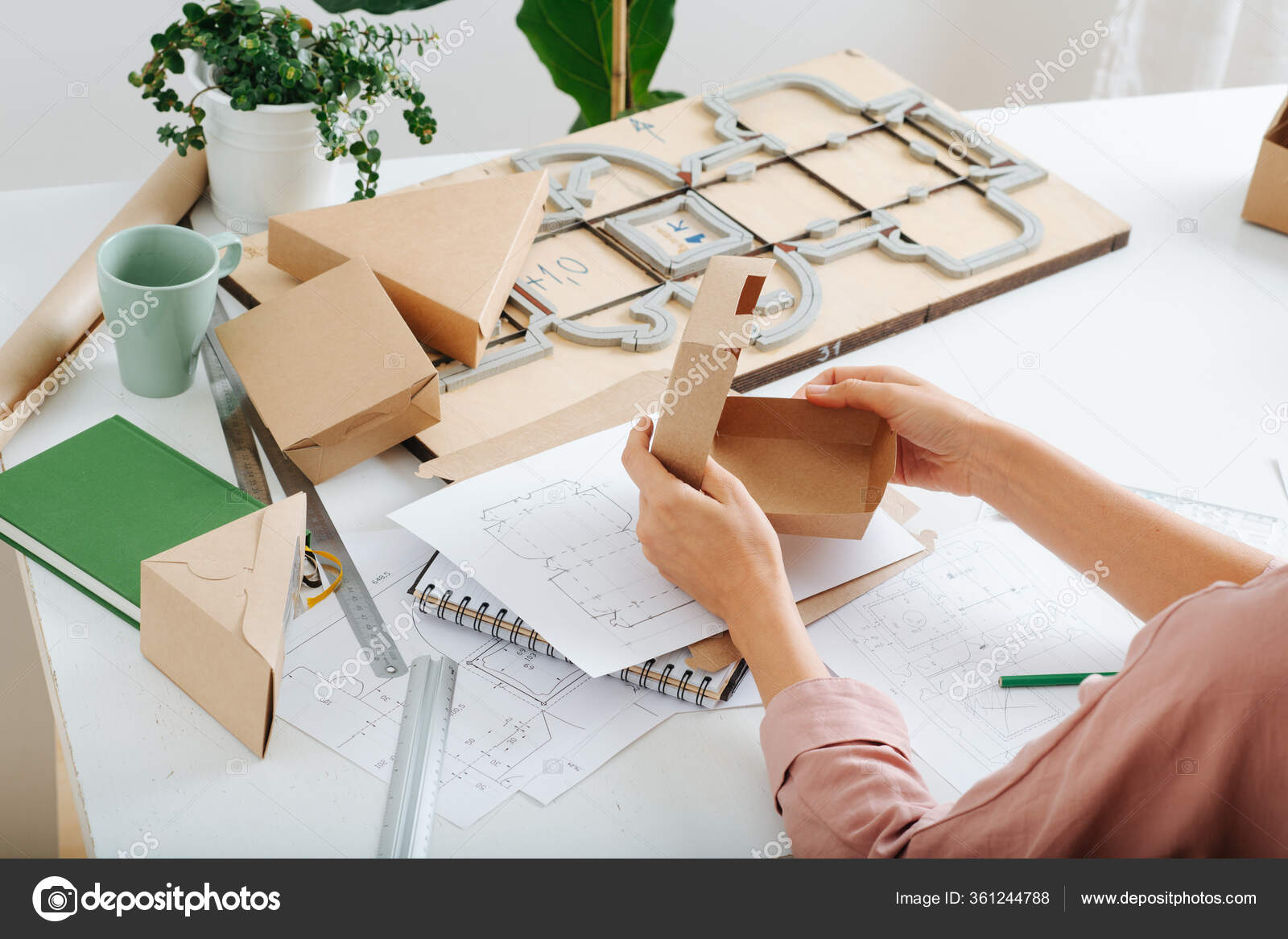 Female Box Maker Working Table Private Workshop Folding Shaping Box ...