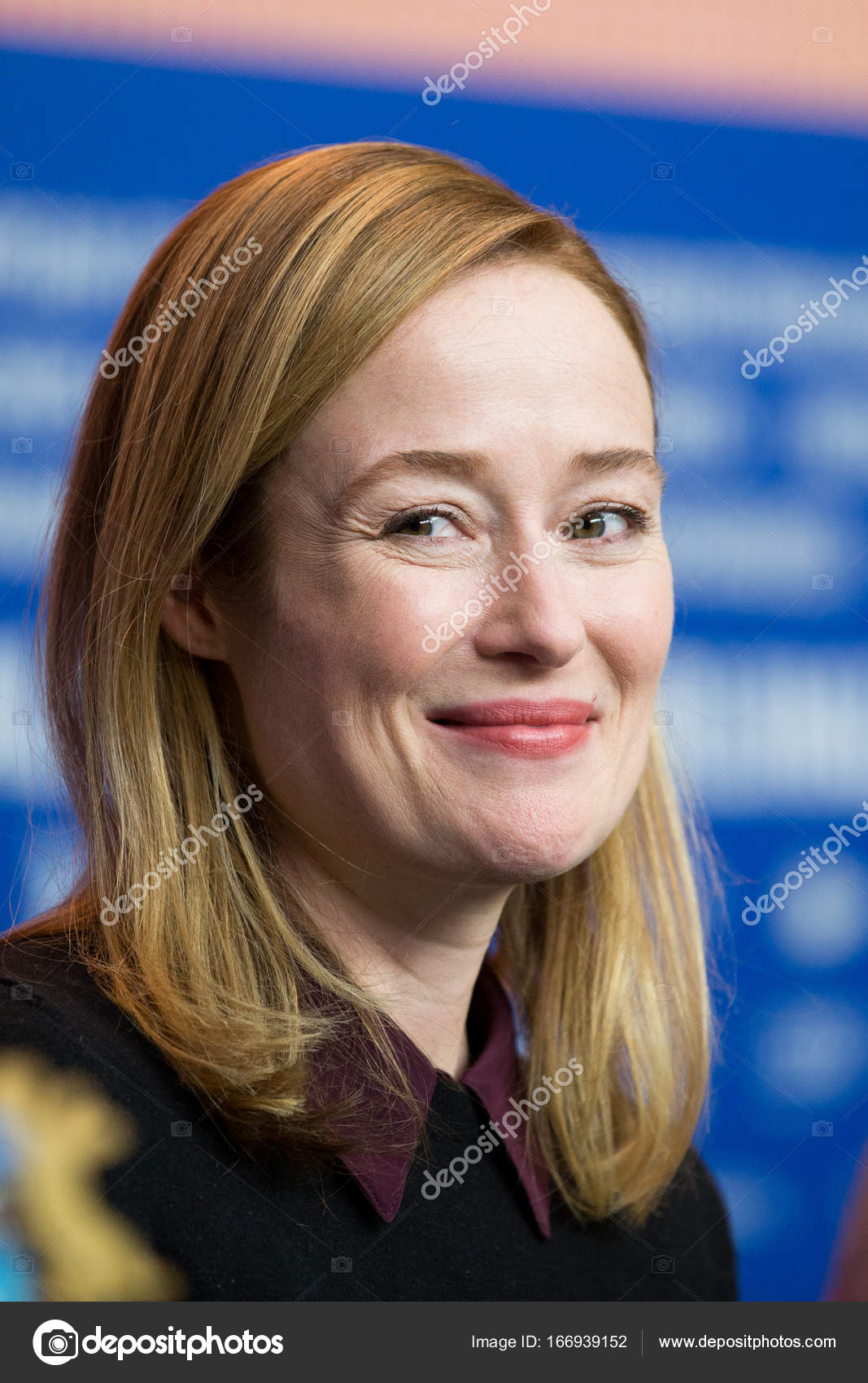 Jennifer Ehle's Instagram, Twitter & Facebook on IDCrawl