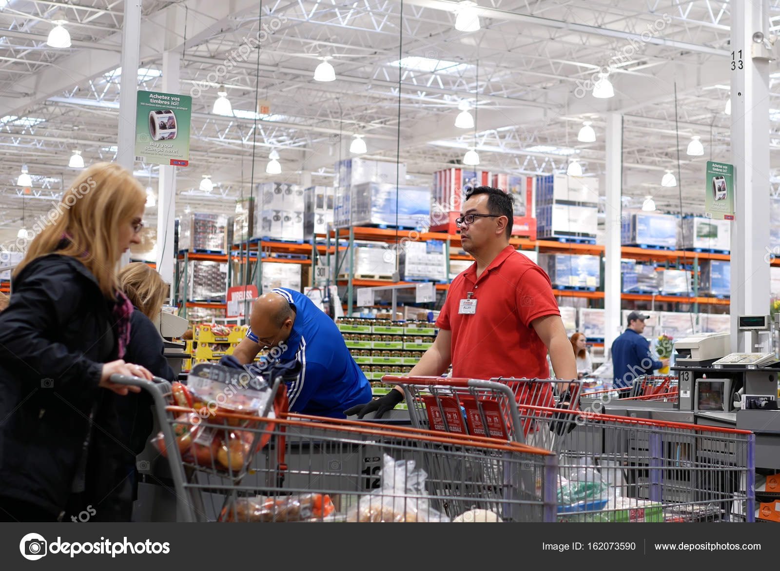 One side of check out counter inside Costco store – Stock Editorial ...