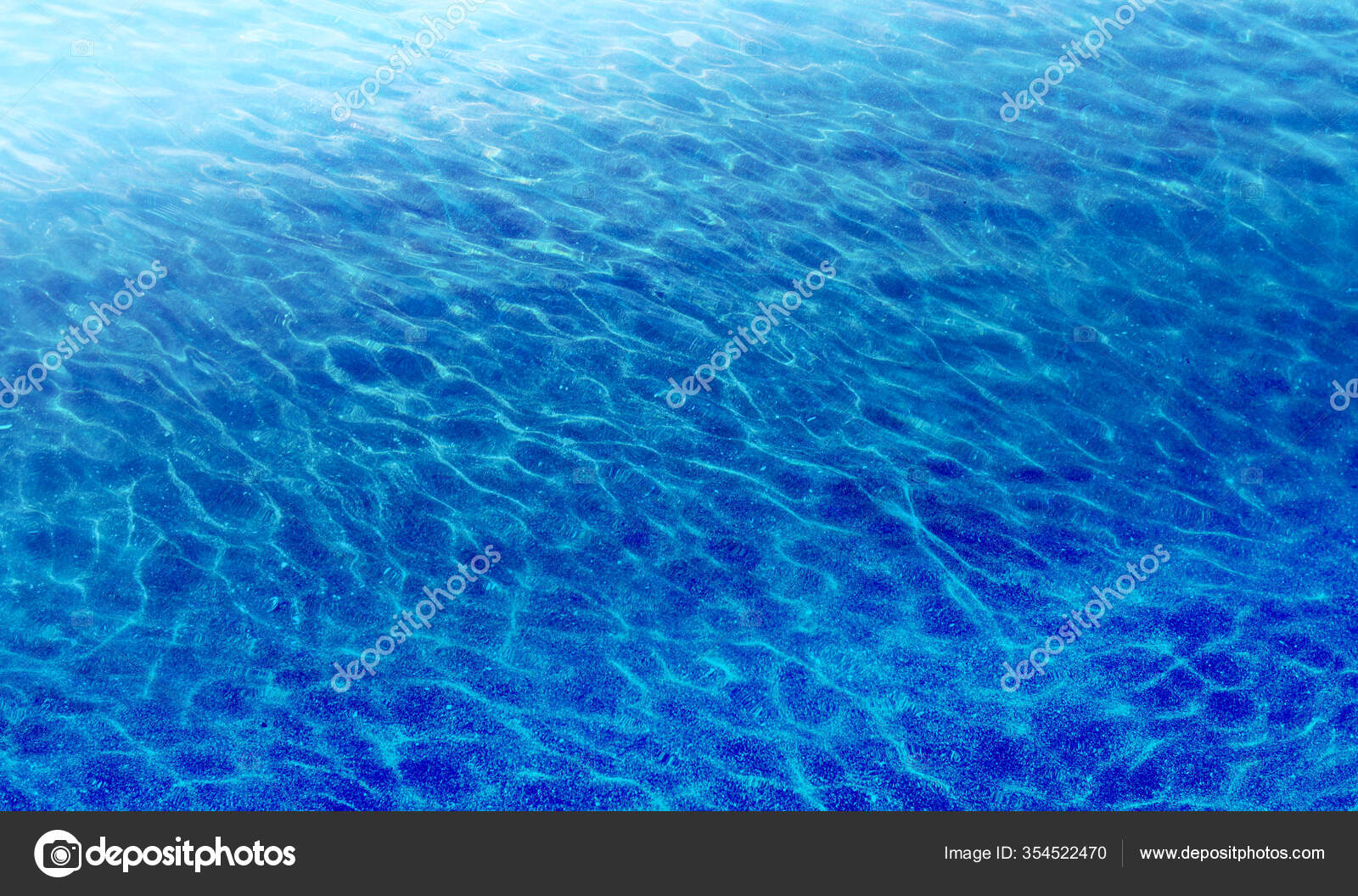 Foto Fondo Azul Transparente Agua Mar Olas Durante Día: fotografía de ...