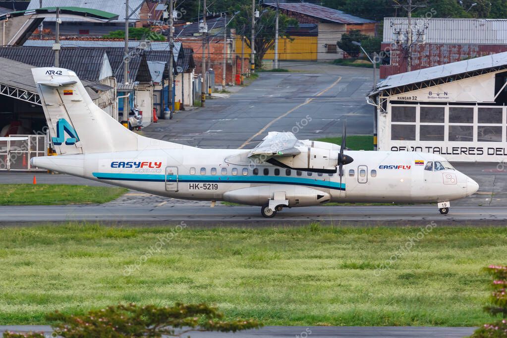 Medellín, Colombia enero 25, 2019 Easyfly ATR 42 avión en el aeropuerto de Medellín Enrique ...