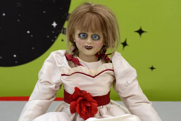 Annabelle vida real Stock Photos, Royalty Free Annabelle vida real ...