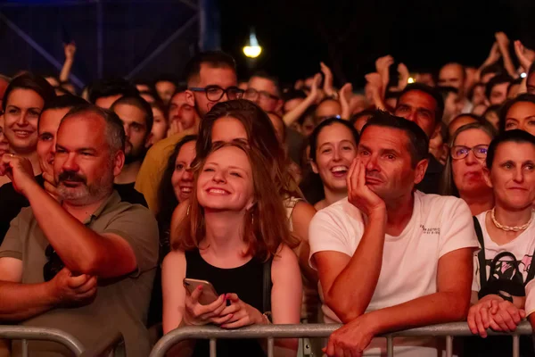 Audience reaction Stock Photos, Royalty Free Audience reaction Images ...