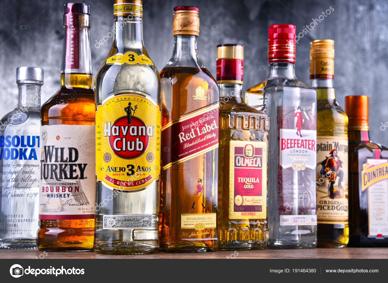 Bottles of assorted global hard liquor brands — Stock Editorial Photo ...