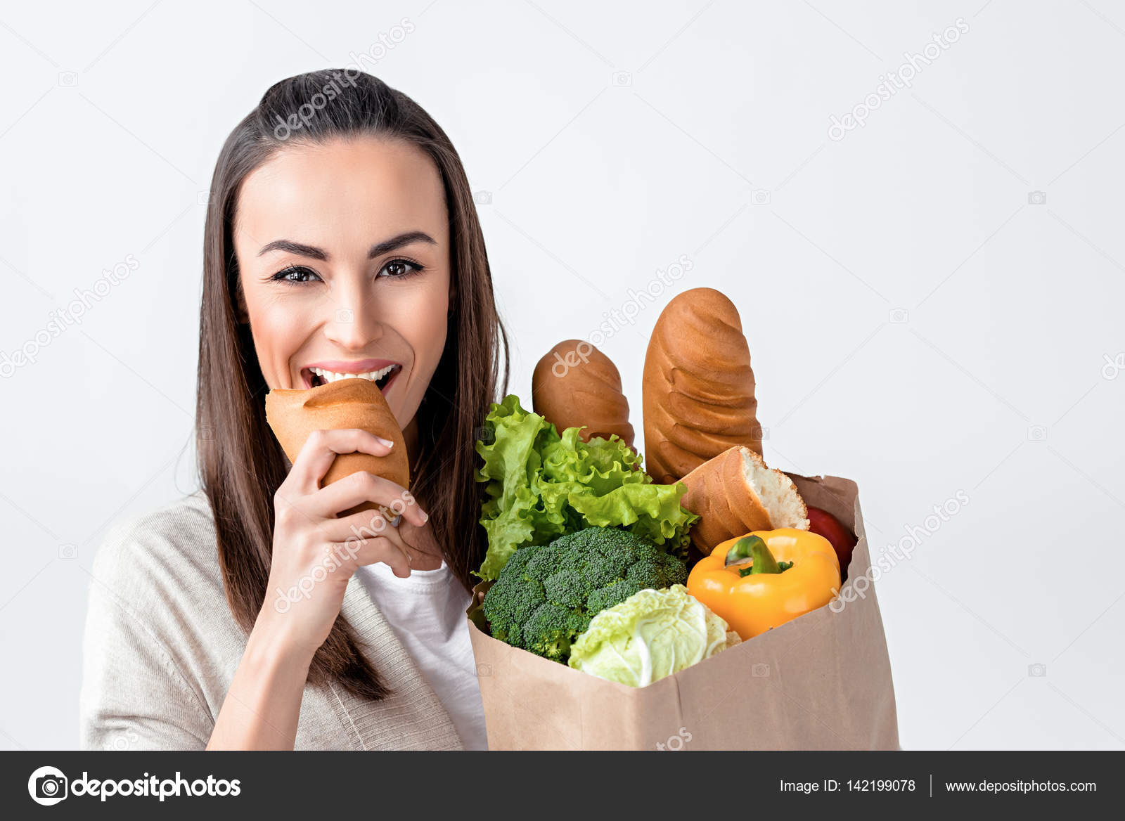 Woman holding grocery bag Stock Photo by ©TarasMalyarevich 142199078 Woman holding grocery bag Stock Photo by ©TarasMalyarevich 142199078