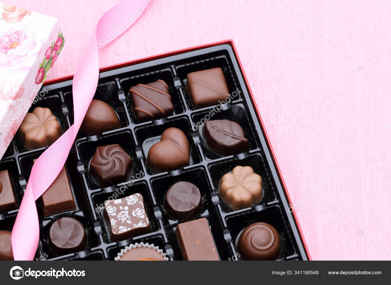 Box Chocolate Japanese Valentine's Day Image Stock Photo by ©akiyoko74 ...