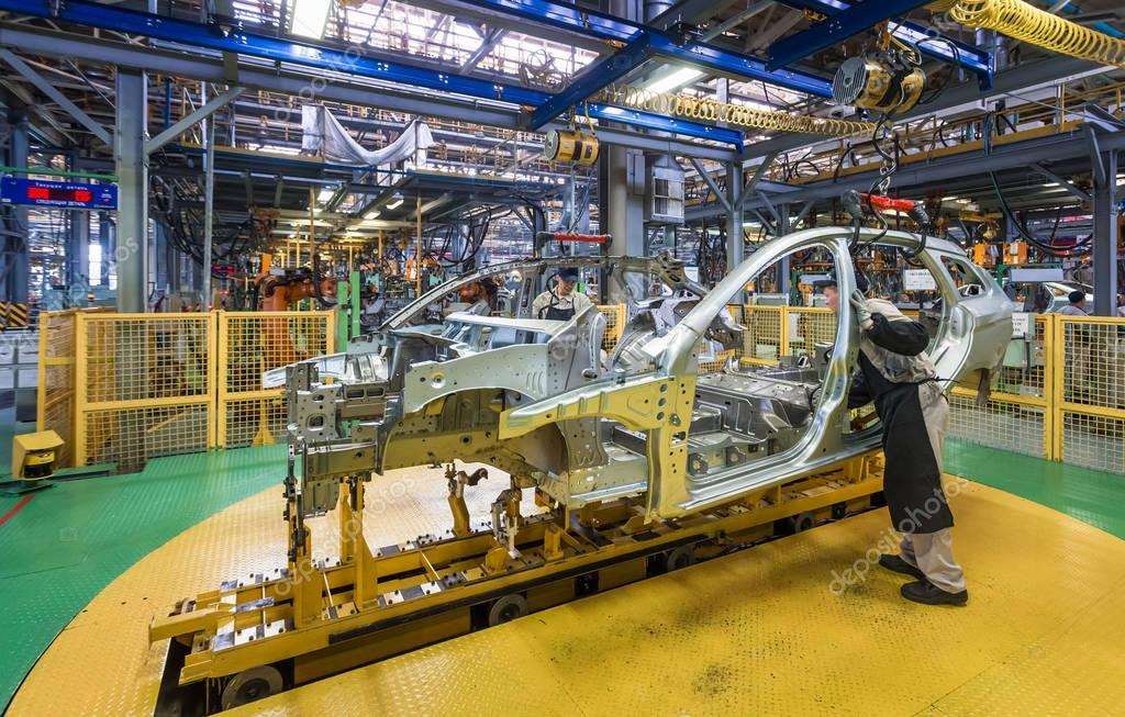 La producci n de soldadura del nuevo LADA Vesta Sport Wagon Cross car 2024