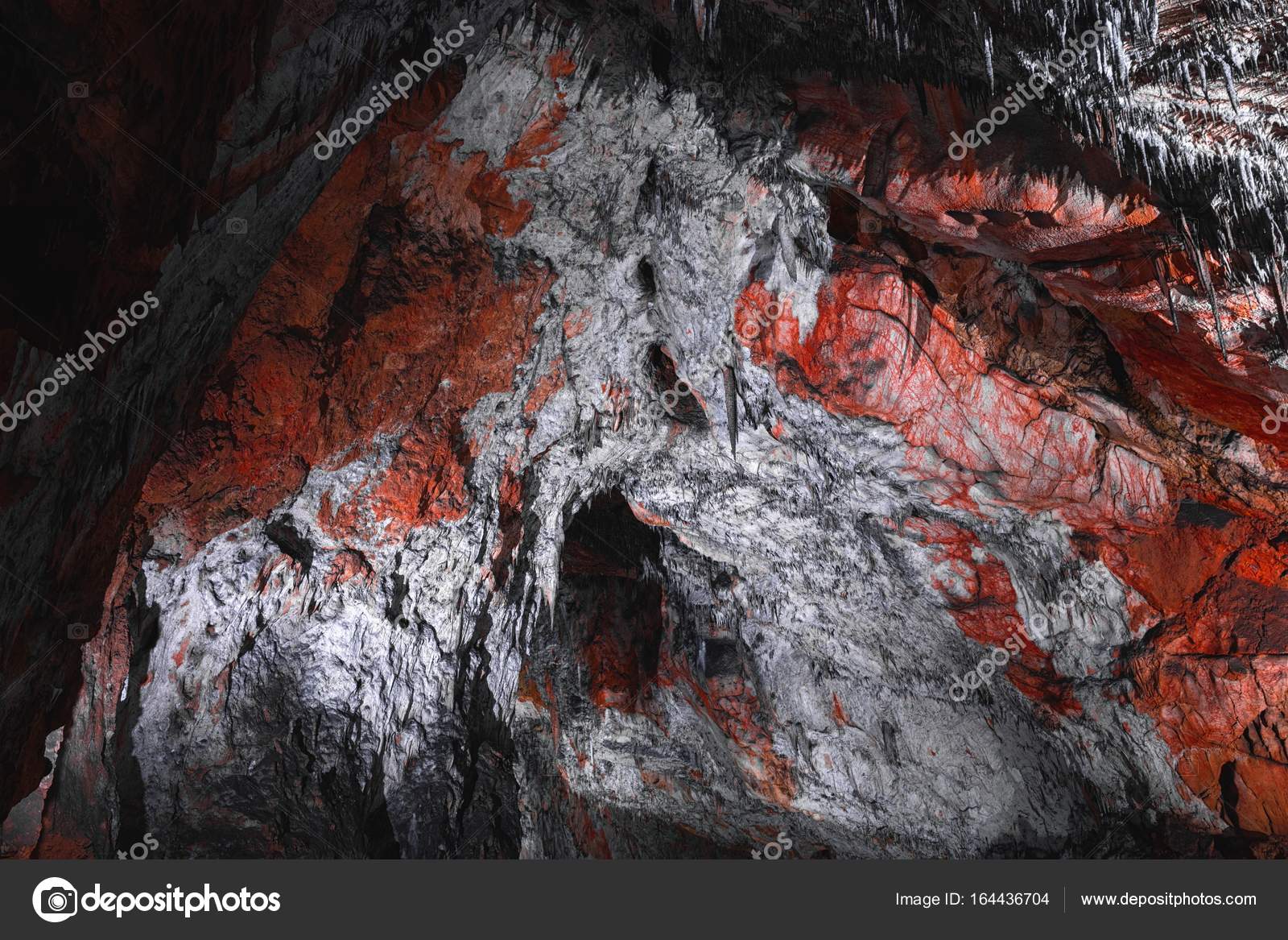 Underground cave texture closeup photo — Stock Photo © svedoliver ...
