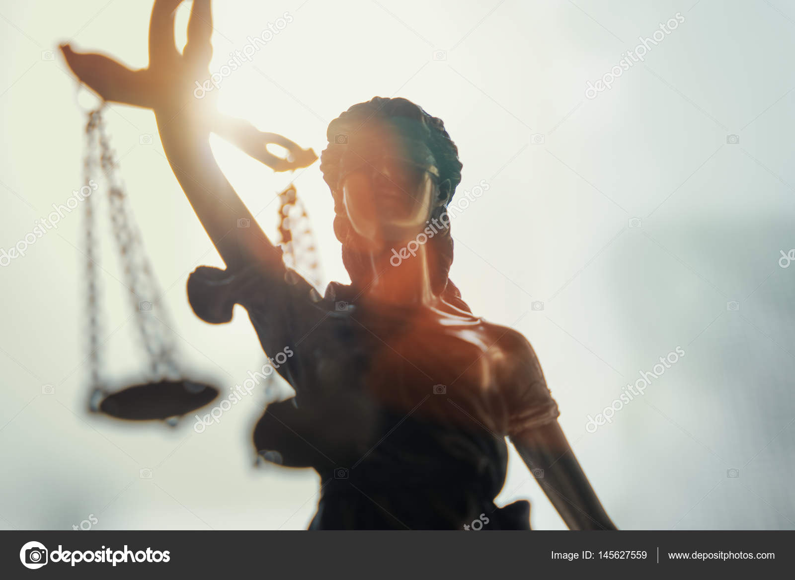 Estatua de Lady Justice: fotografía de stock © aa-w #145627559 ...
