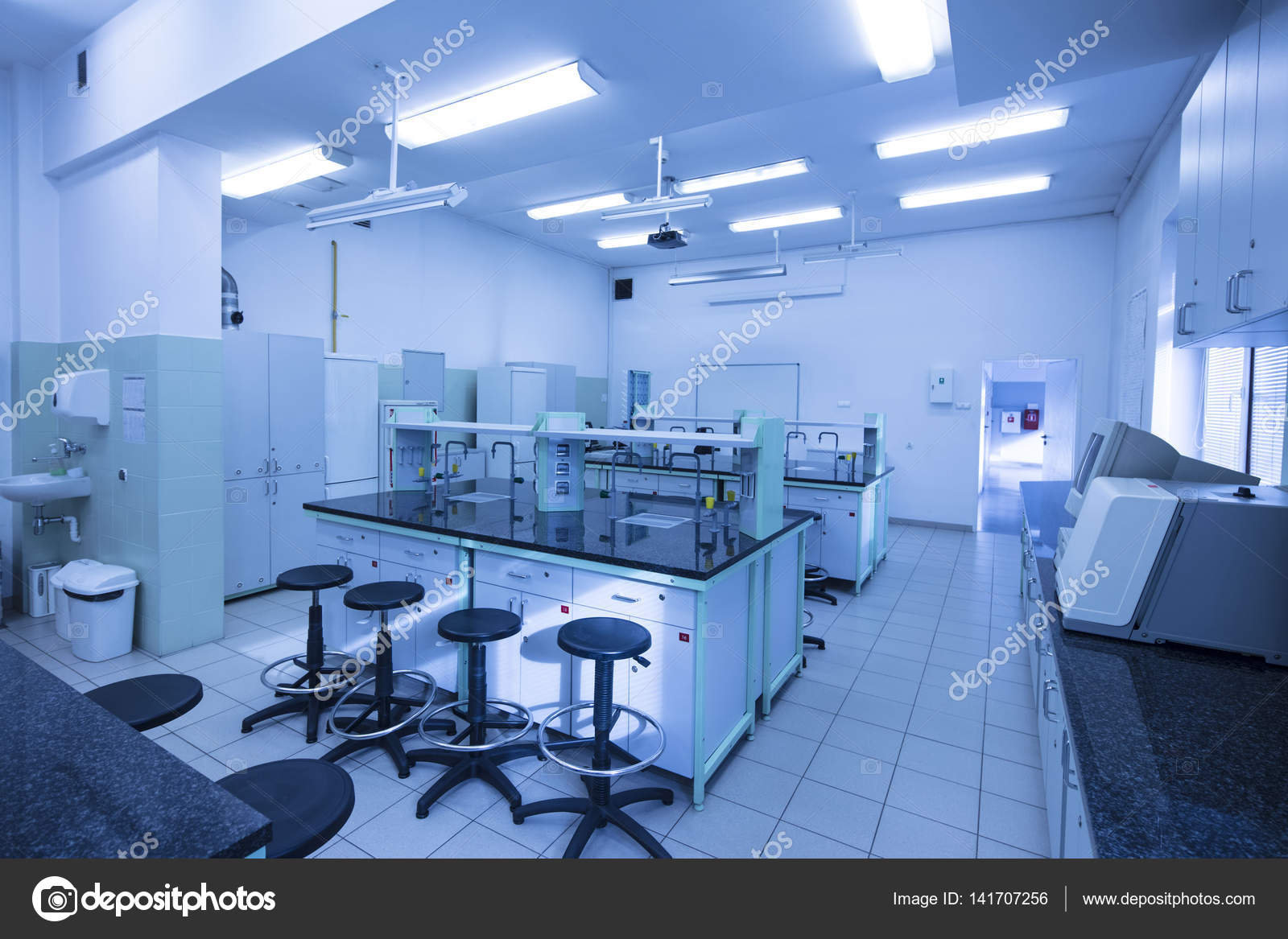 Modern Laboratory