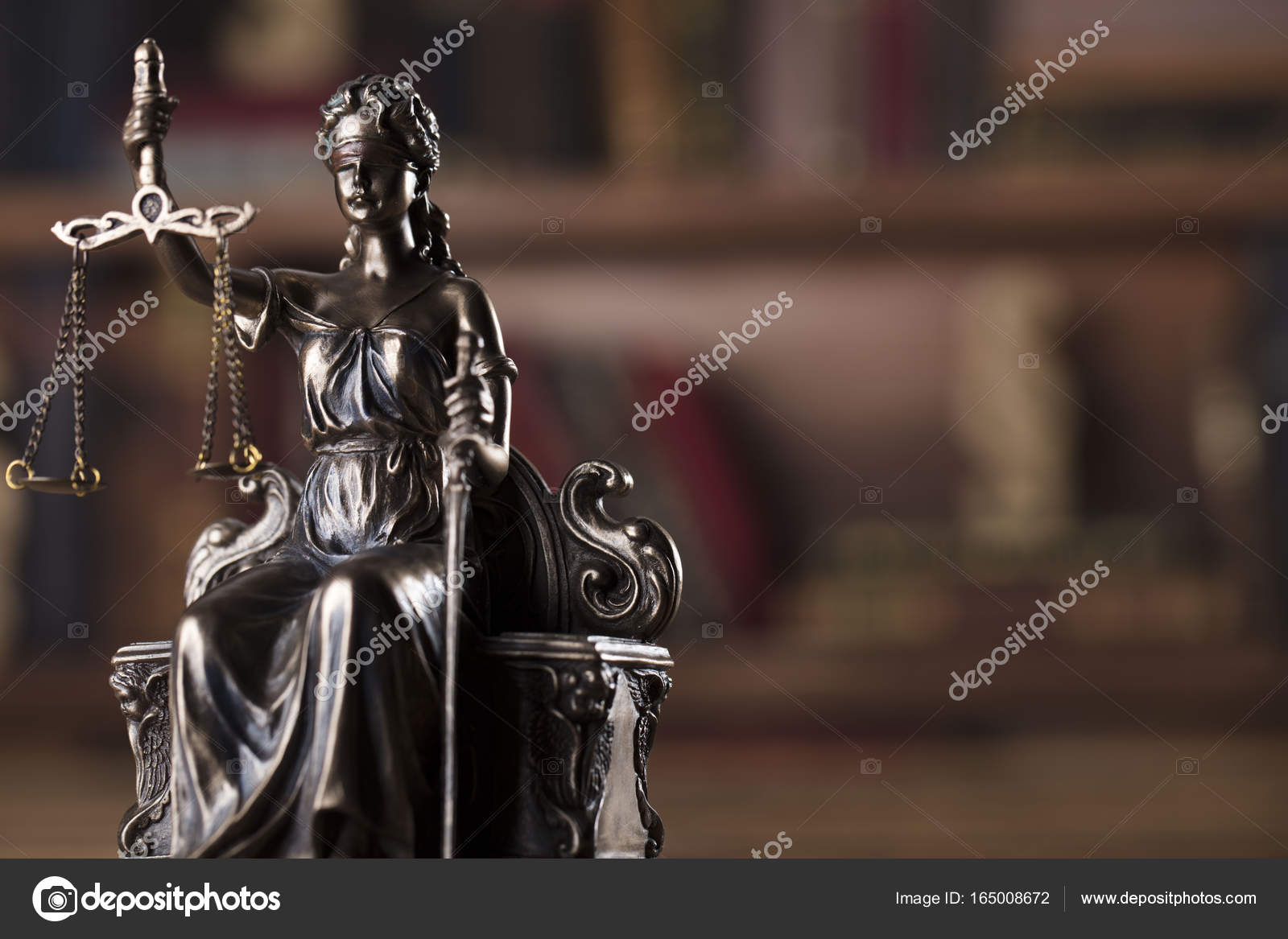 Law symbol - Themis. Stock Photo by ©zolnierek 165008672