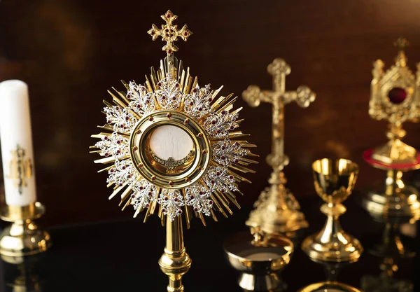 Konsep Agama Katolik Komposisi Simbol Katolik Monstrance Yellow Bokeh ...