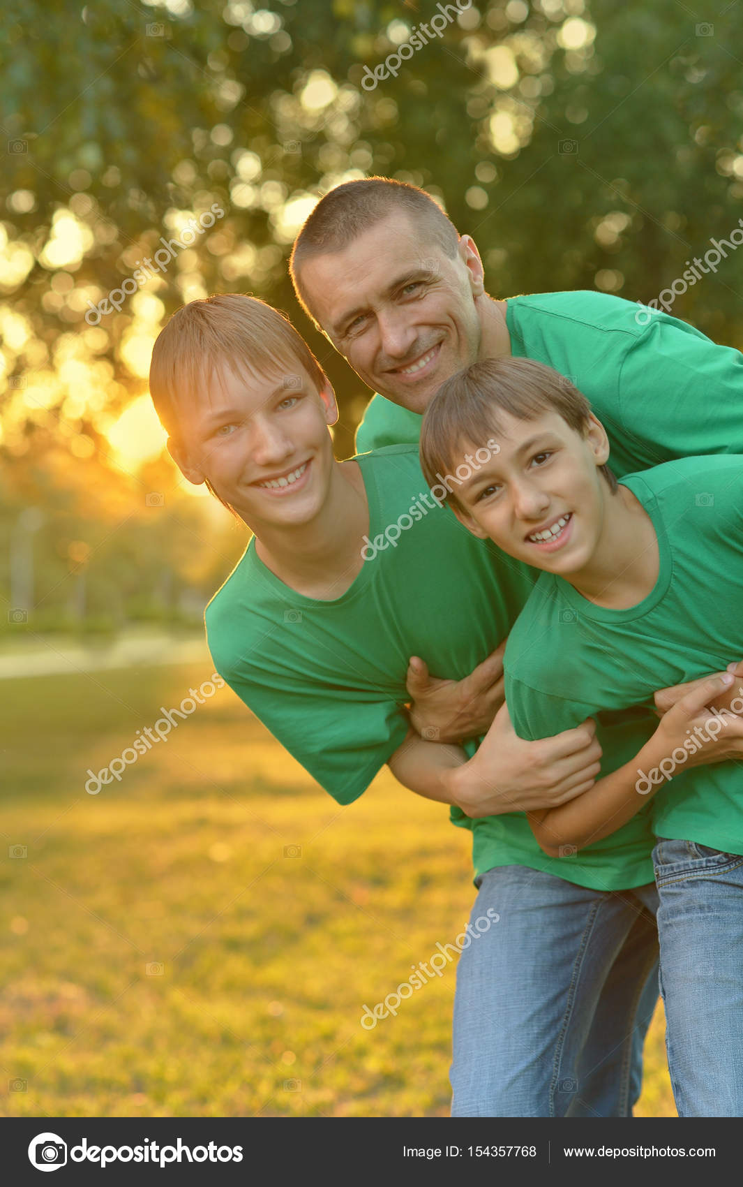 Father having fun with sons — Stock Photo © aletia #154357768