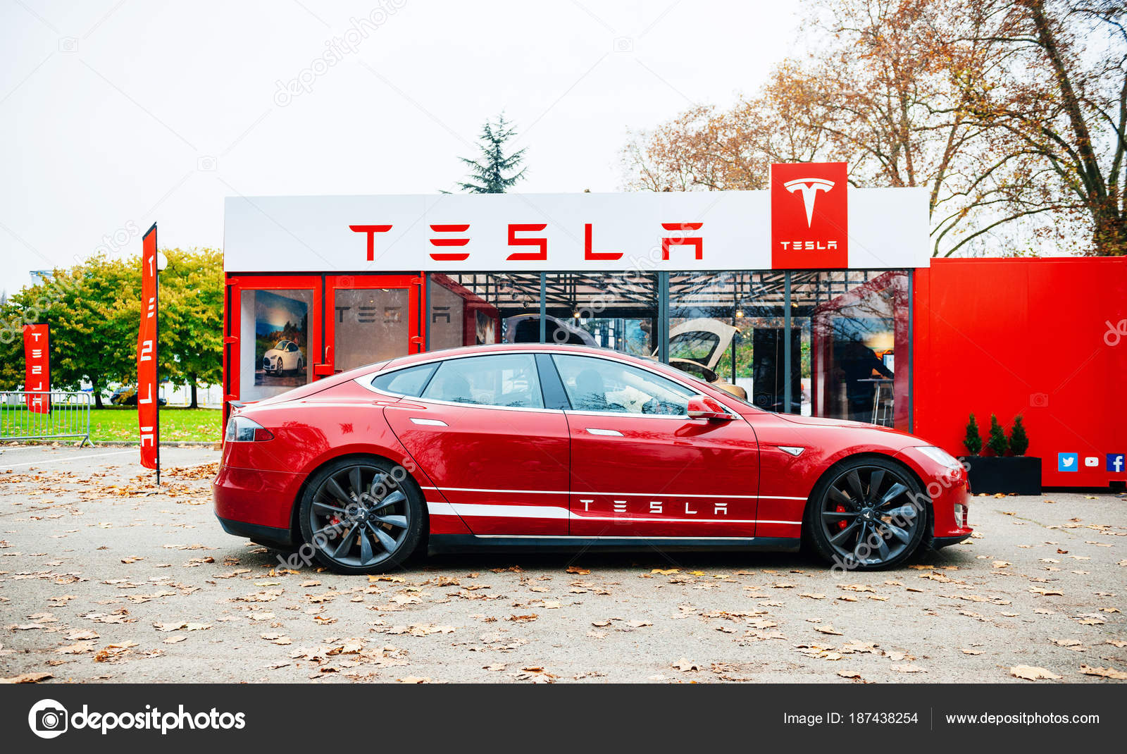 Tesla Model S Red Side View