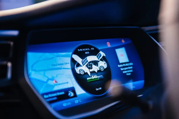 New Tesla Model S dashboard computer display – Stock Editorial Photo ...
