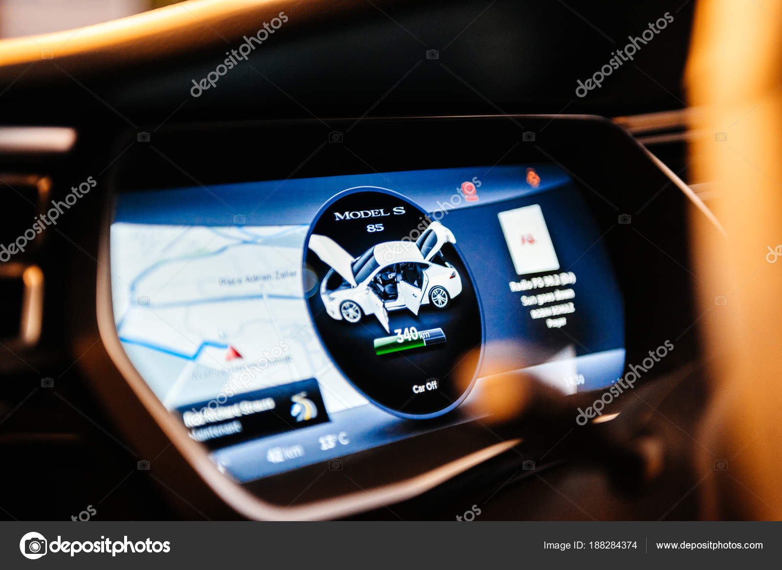 New Tesla Model S dashboard computer display – Stock Editorial Photo ...