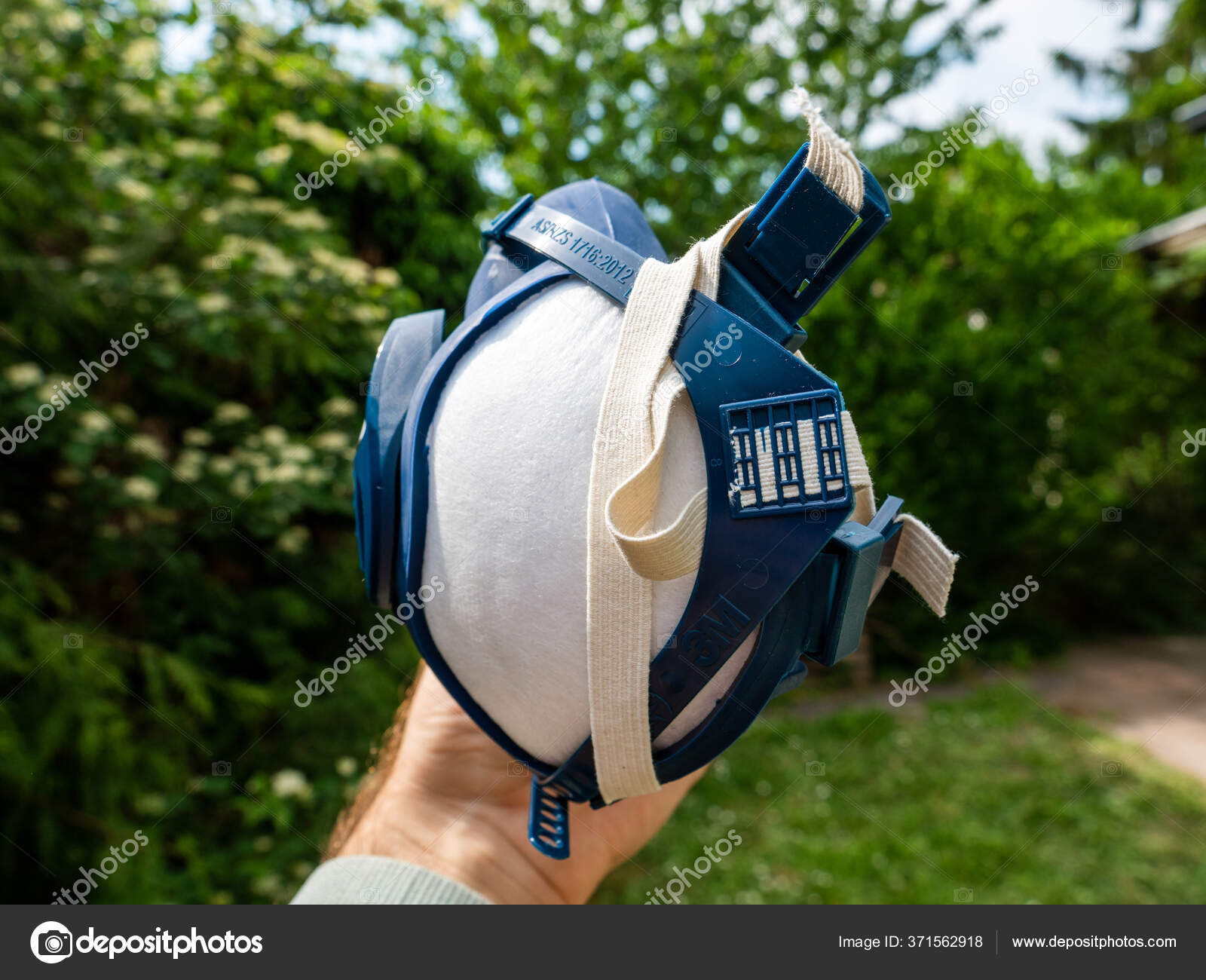 New 3m 4251 plus respiratory mask against a green background – Stock ...