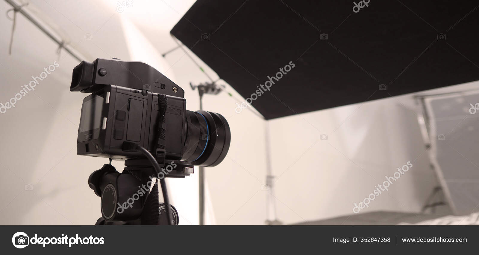 Studio Medium Format Digital Camera Setup Tripod Professional Equipment ...