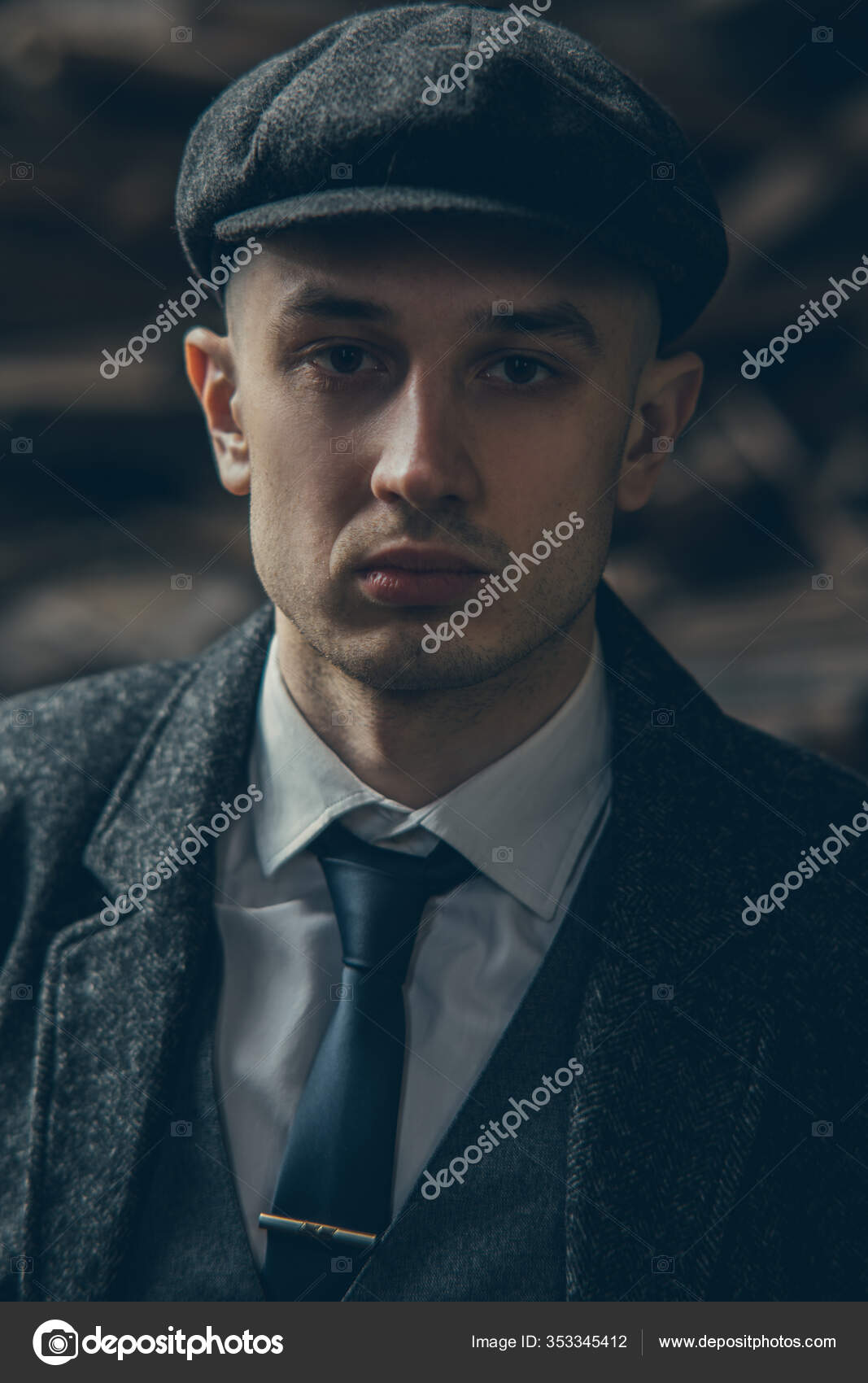 Portrait Man Image English Retro Gangster 1920S Dressed Coat Suit ...