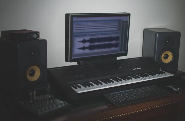 Home studio setup Stock Photos, Royalty Free Home studio setup Images ...