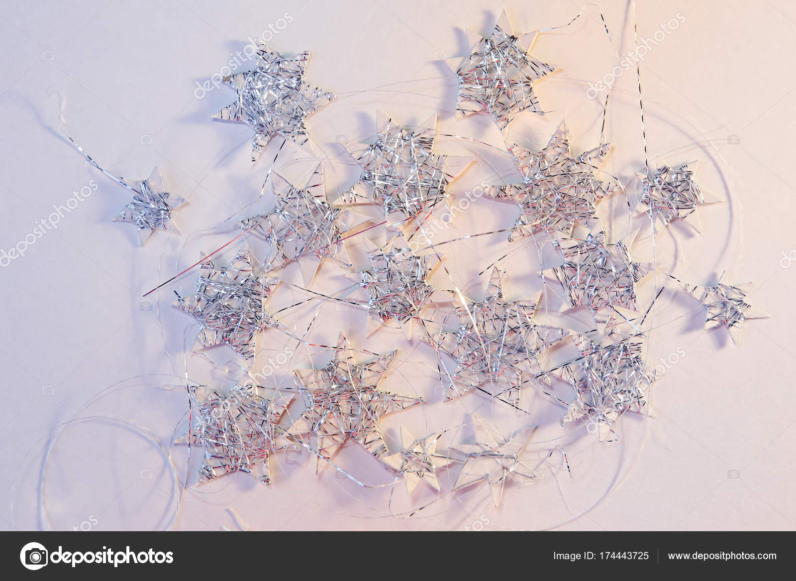 Paper stars decorated with silver thread. — Stock Photo © Vaitekune ...