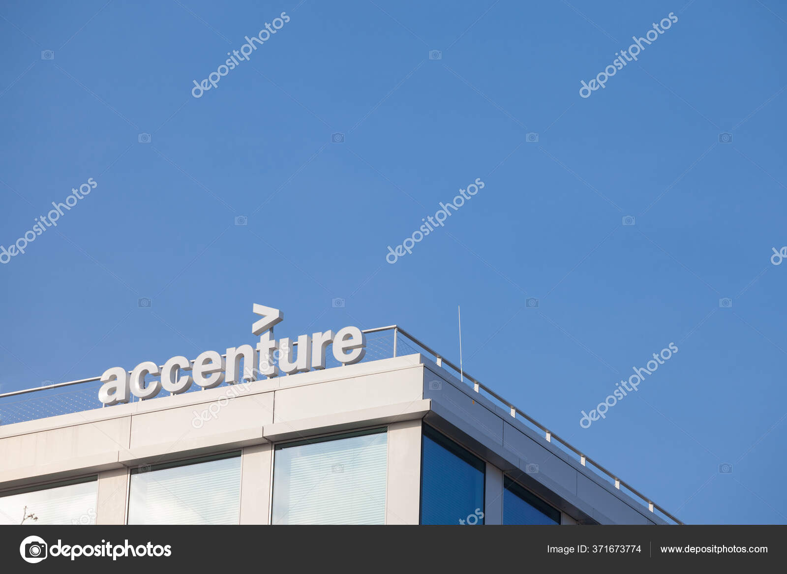 Prague Czechia October 2019 Accenture Logo Front Office Prague ...