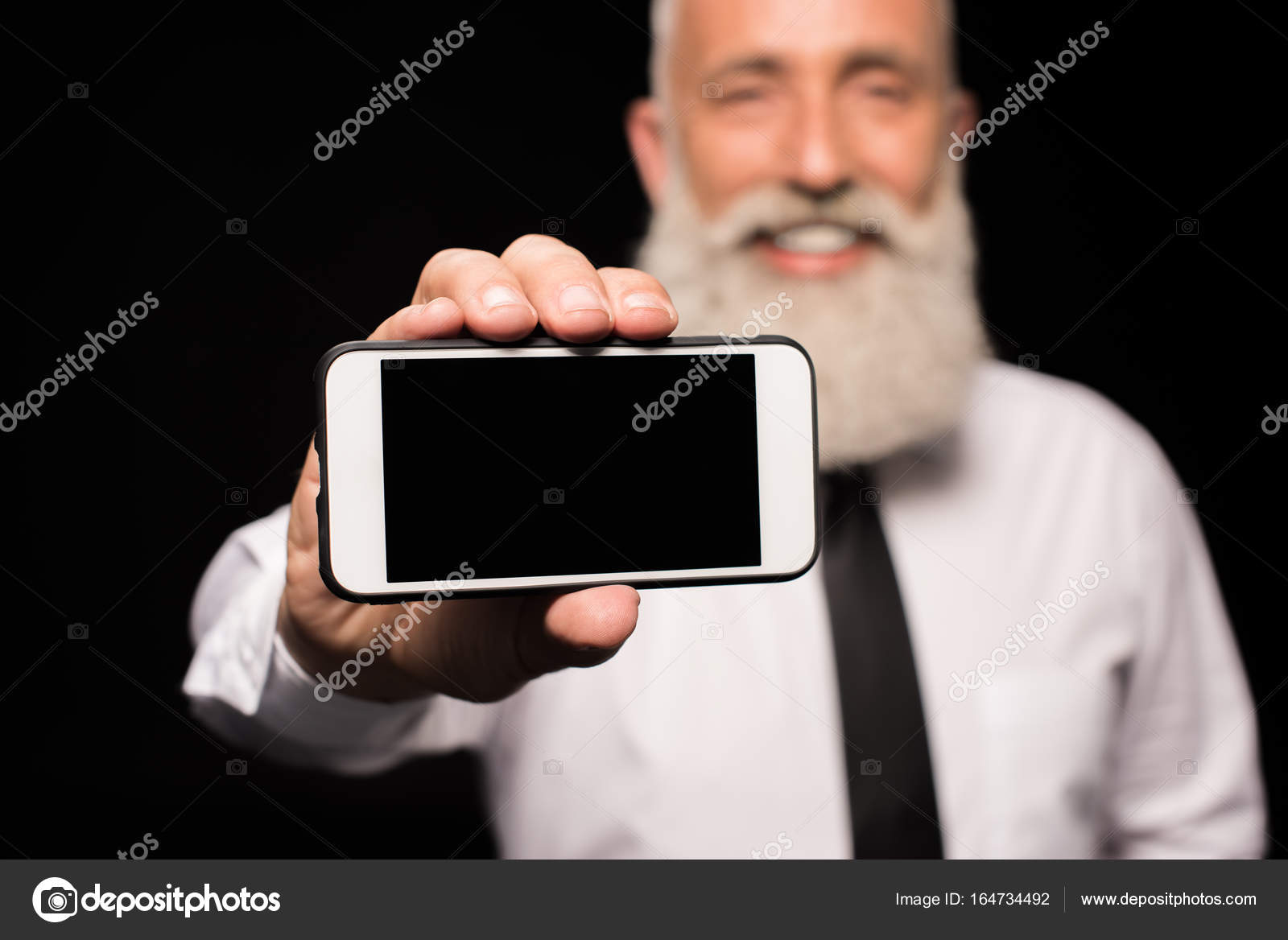 Man showing smartphone screen — Stock Photo © NatashaFedorova #164734492