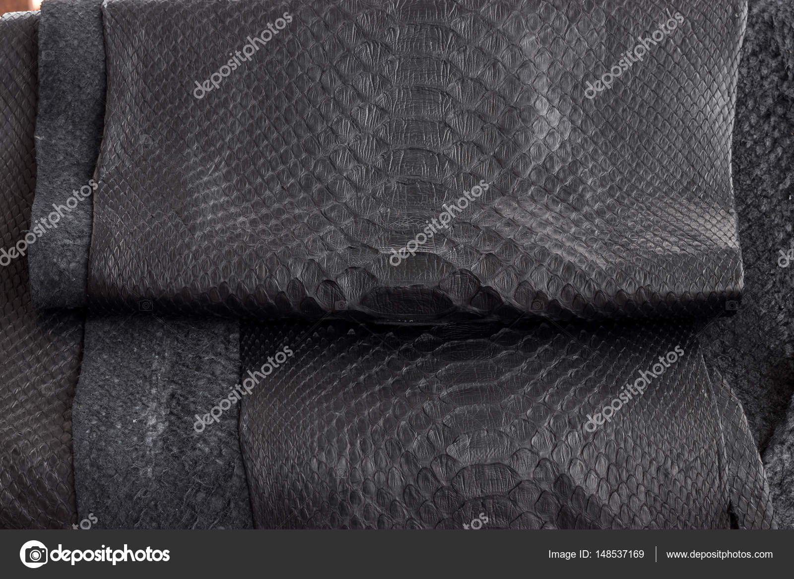 Reptile snake texture closeup, fashion zigzag snakeskin python picture ...