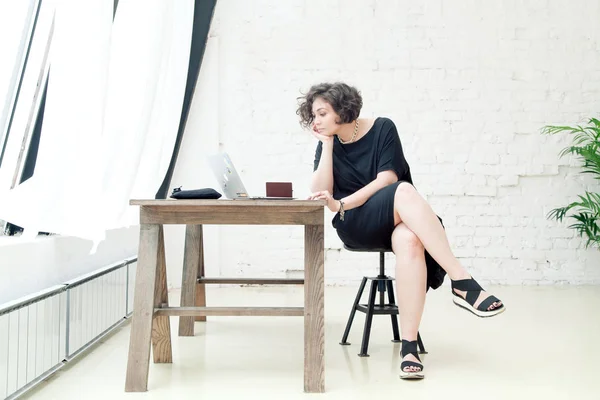 Curvy female model Stock Photos, Royalty Free Curvy female model Images ...