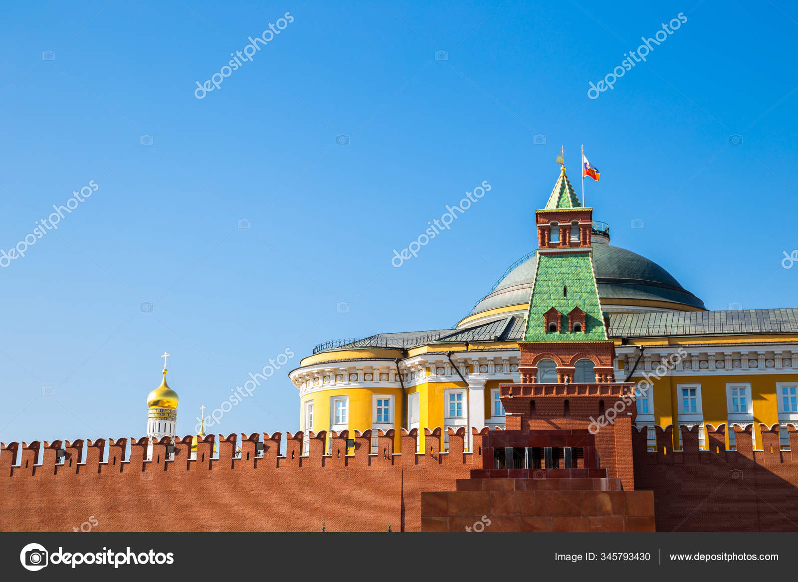Lenin Mausoleum and Kremlin fortress in Moscow, Russia – Stock ...