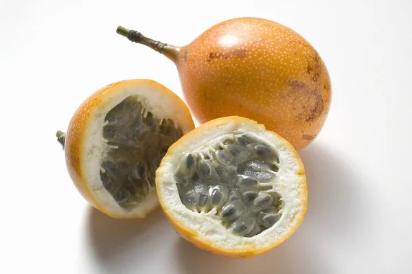 Fotos de Granadilla fruta gigante, Imagens de Granadilla fruta gigante ...