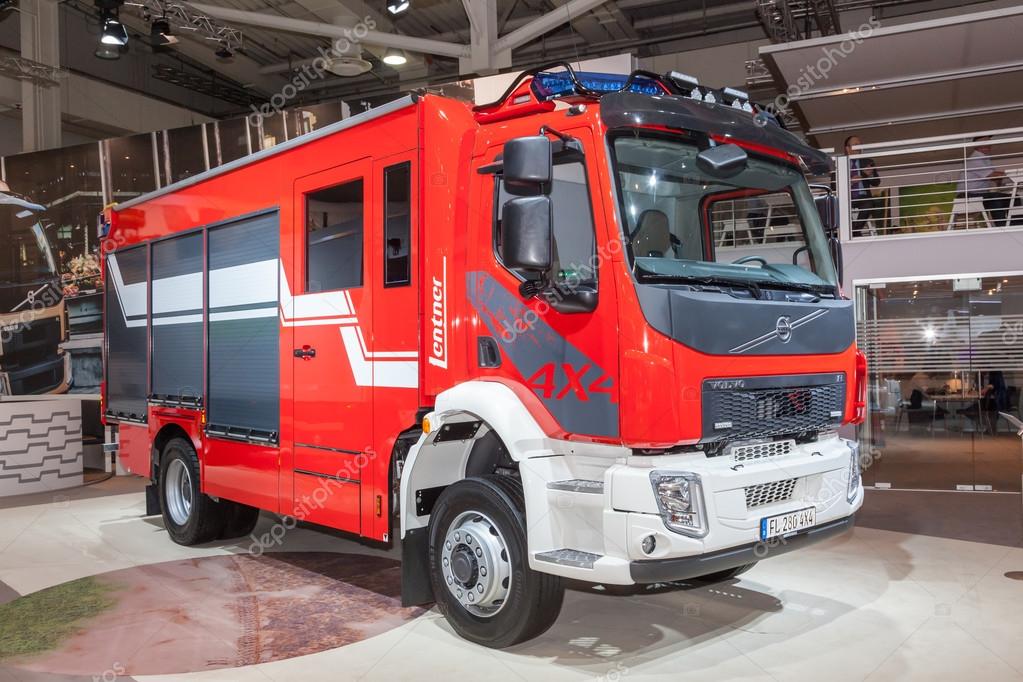 Volvo FL 4x4 fire truck – Stock Editorial Photo © philipus #125118054